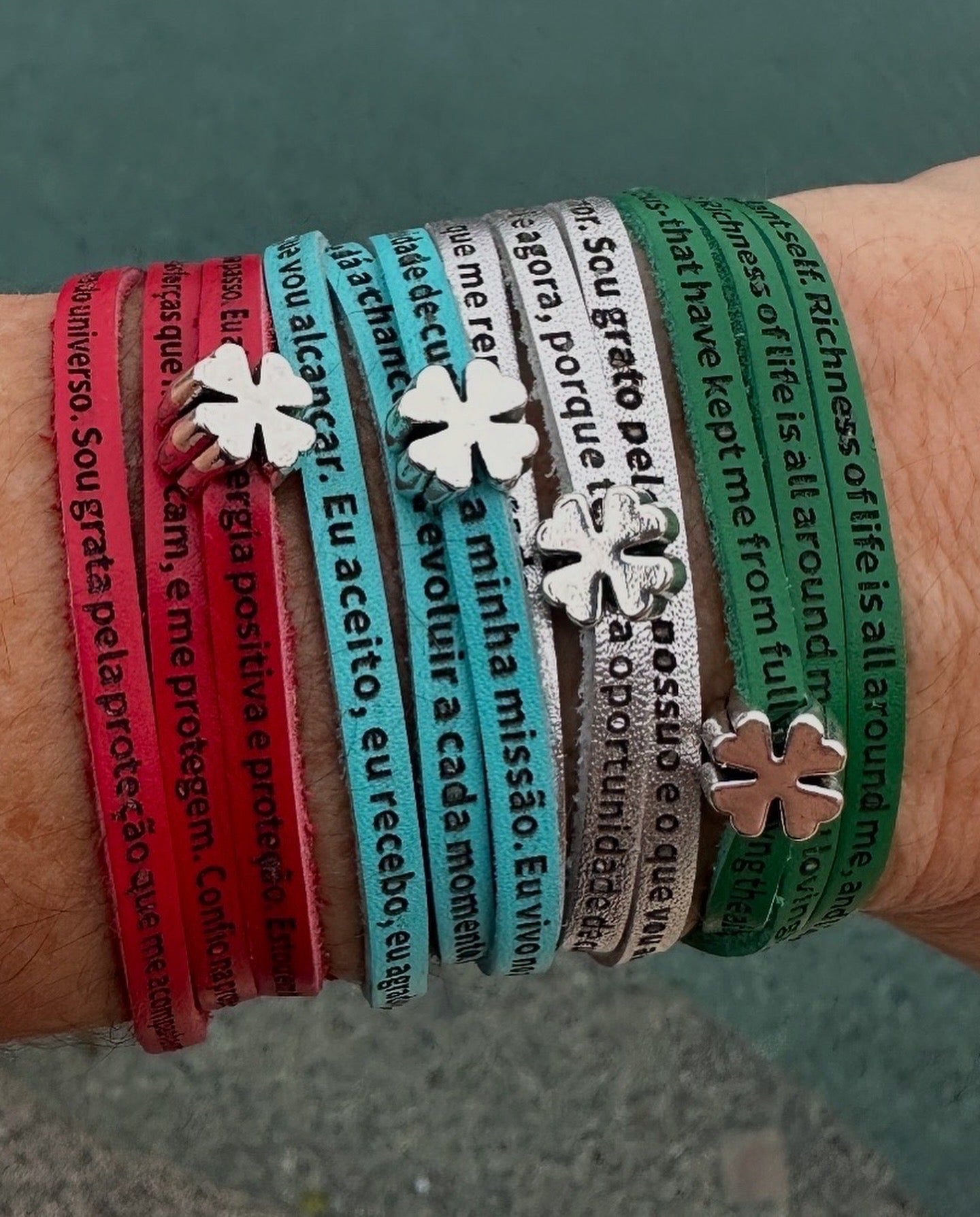 MANTRAS – HIPZ ESSENTIALS